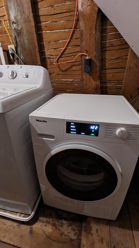 Shop Miele W1 2.26-cu ft High-Efficiency Stackable Smart TwinDos Front ...