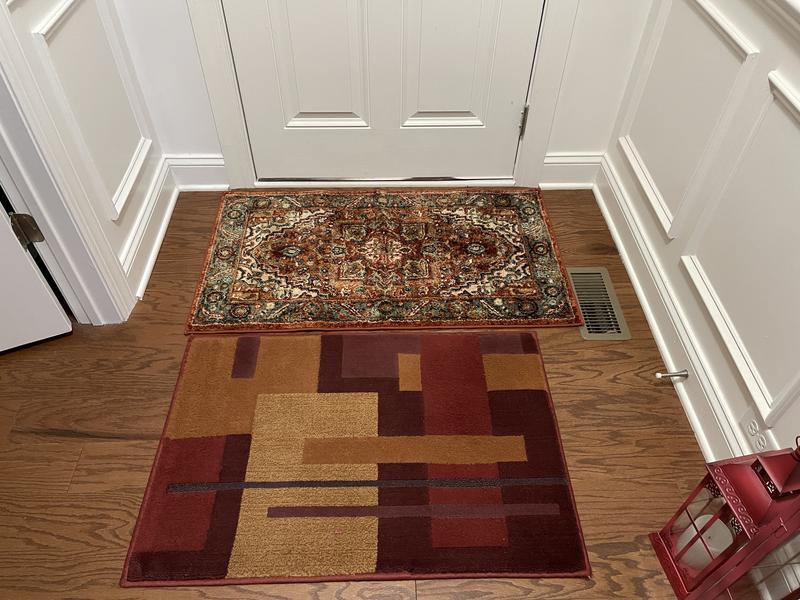 allen + roth with STAINMASTER Jezebel Performance 8 X 10 (ft) Garnet ...