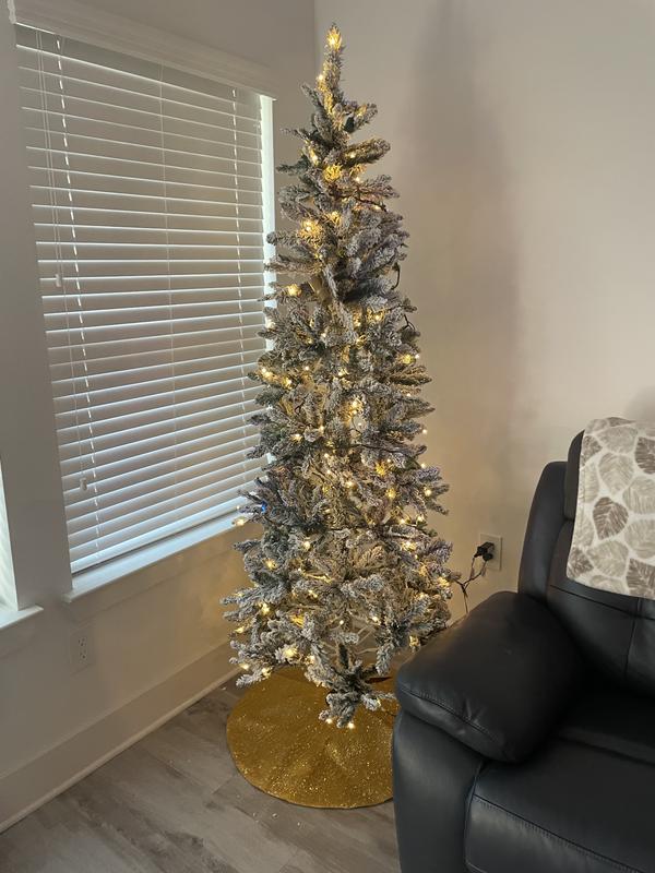 VEIKOUS 6-ft Pine Pre-lit Pencil Flocked Pink Artificial Christmas Tree ...
