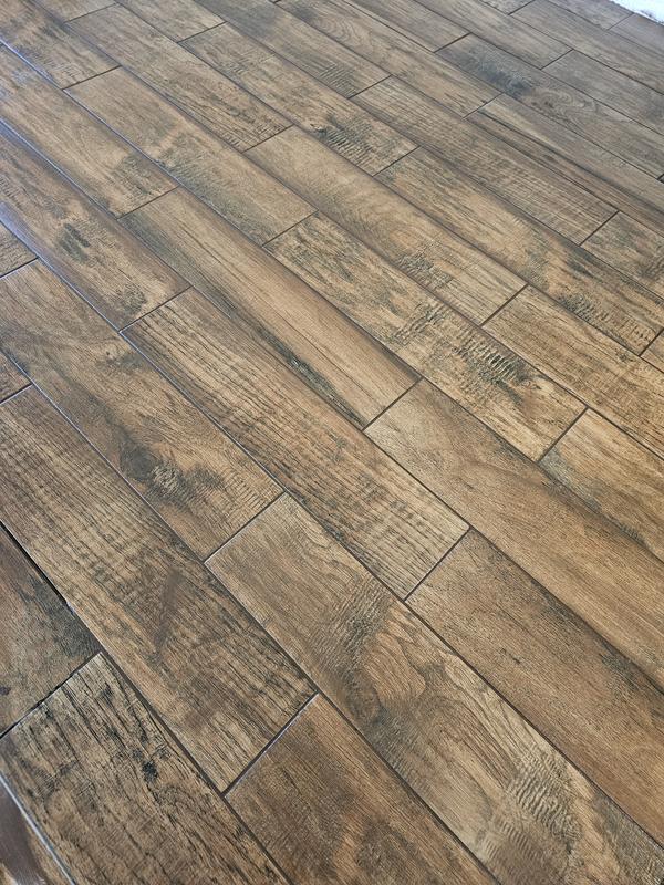 Style Selections Farmhouse Chestnut 6-in x 24-in Matte Porcelain Wood ...
