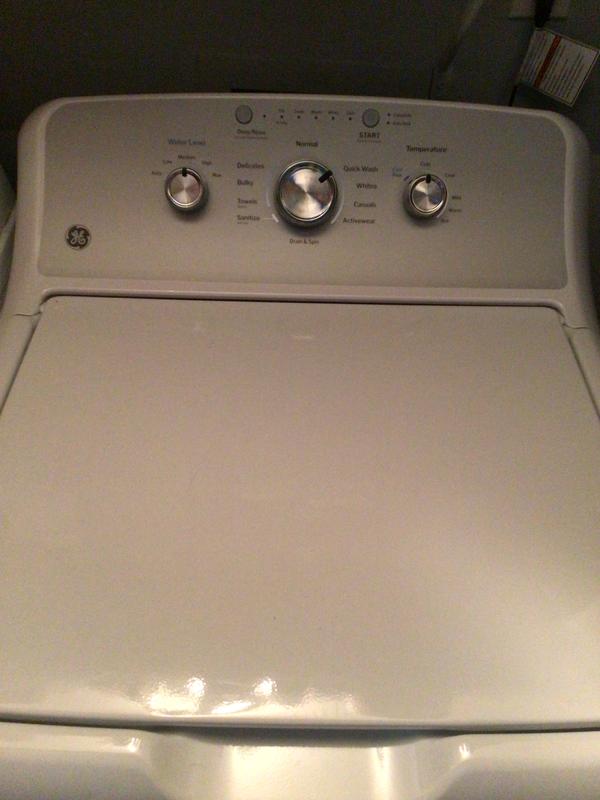 Shop GE 4.3-cu ft Top-Load Washer with Two-Piece Agitator & 7.2-cu ft ...