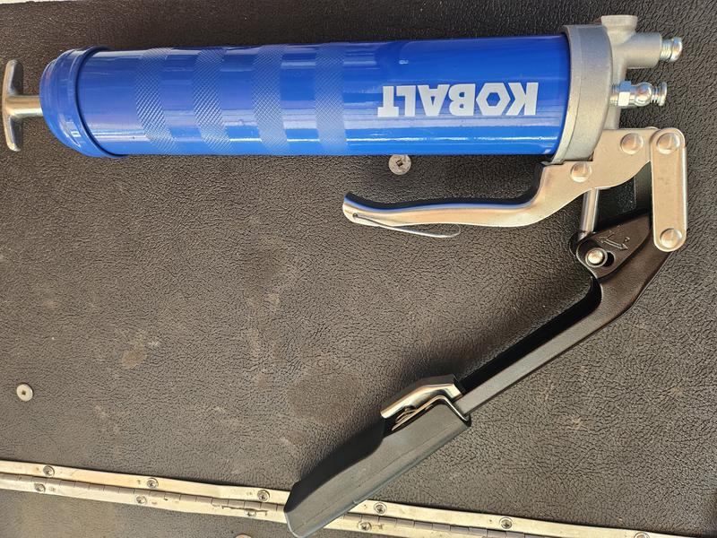 Kobalt Lever Manual Grease Guns 18-in KB488 at Lowes.com