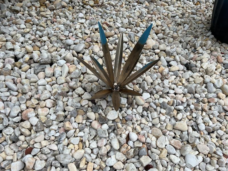 Longleaf Packaging 0.33-cu yard 900-lb Multiple Colors/Finishes Egg ...