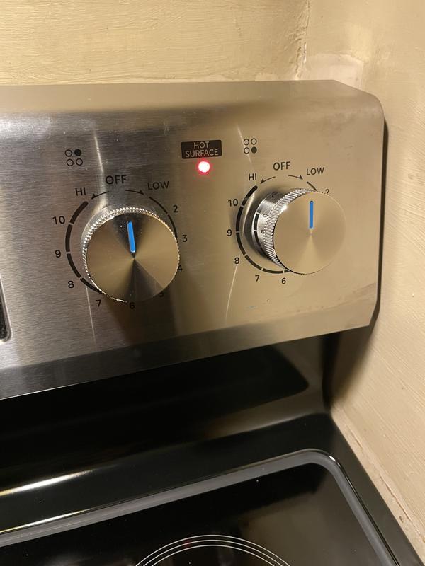 Midea 30-in Glass Top 4 Burners 6.3-cu ft Steam Cleaning Freestanding ...