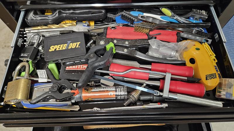 CRAFTSMAN 1000 Series 26.5-in W x 44.25-in H 5 Ball-bearing Steel Tool ...