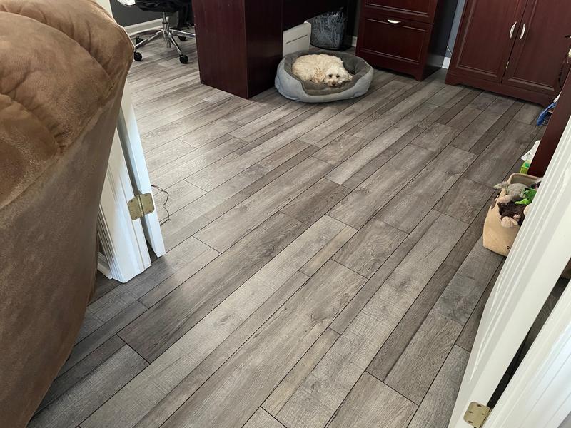 SMARTCORE Pro Covington Oak 20-mil Interlocking Luxury Vinyl Plank Flooring in the Vinyl Plank ...