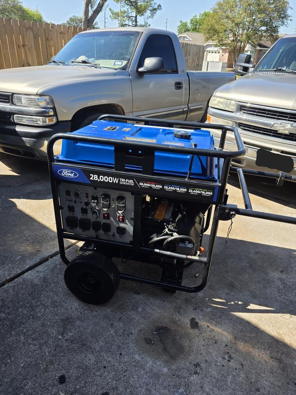 Ford 28000 / 20000 -Watt Gasoline/Liquid propane/Natural gas Tri fuel ...