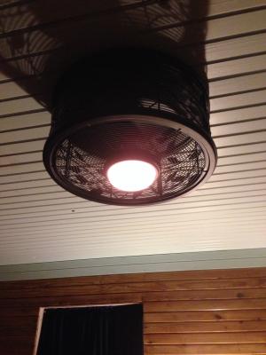 Harbor Breeze 18 In Hive Series White Ceiling Fan With Light Kit ...