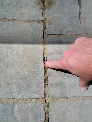 Sakrete 40-lb Tan/Brown Paver Polymeric Sand 65470077 at Lowes.com