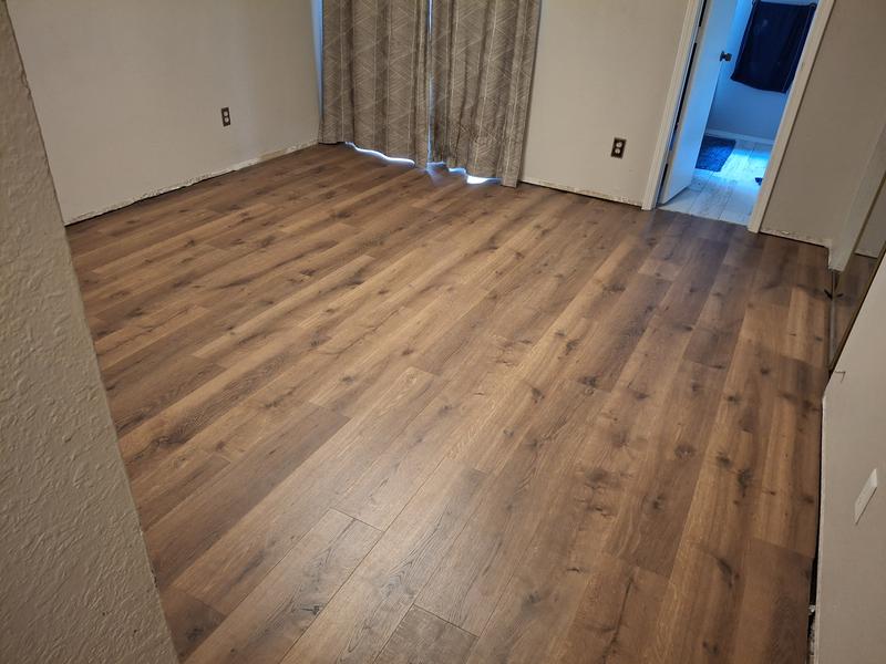 Pergo EverCraft Rocky Ridge Oak Brown 7-1/2-in W x 47-1/4-in L ...