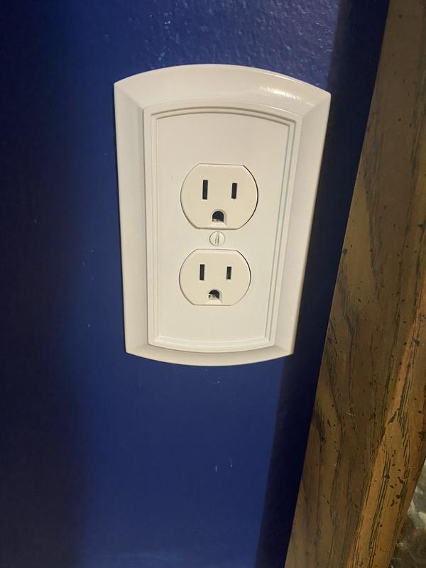 Eaton 15-Amp 125-volt Tamper Resistant Residential Duplex Outlet, White ...