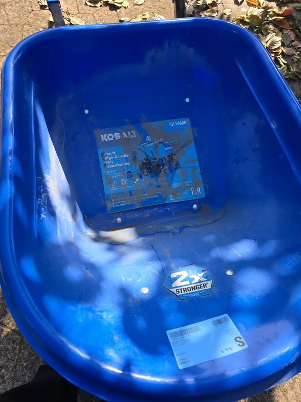 Kobalt 7-cu ft 2 Wheel Steel Push Wheelbarrow Flat-Free Tire P7-SF-2W-K ...