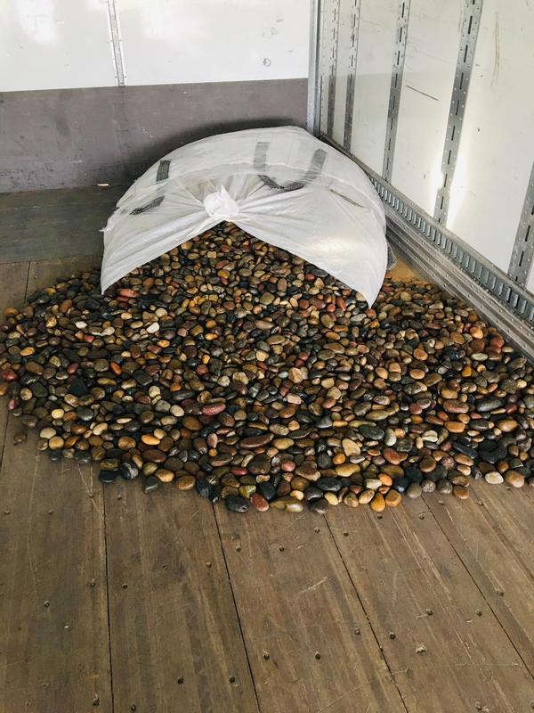 Rain Forest Brown Mixed Polished Pebbles 1-2-in 30lbs - Decorative Rock ...