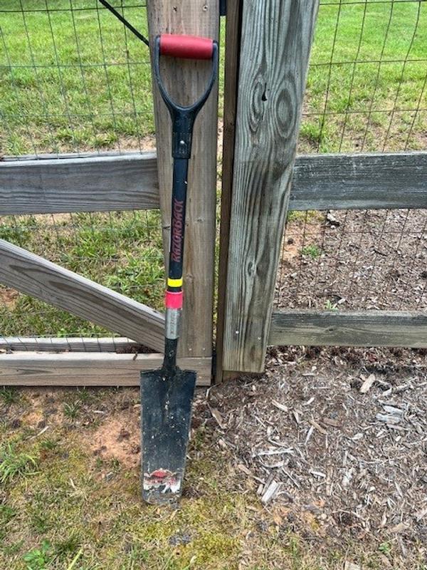 Razor-Back 30-in Fiberglass D-Handle Drain Spade 47604 at Lowes.com