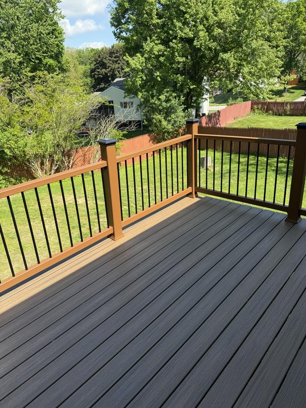 Trex Enhance 6-ft x 36-in Saddle Composite Deck Rail Kit Hardware ...