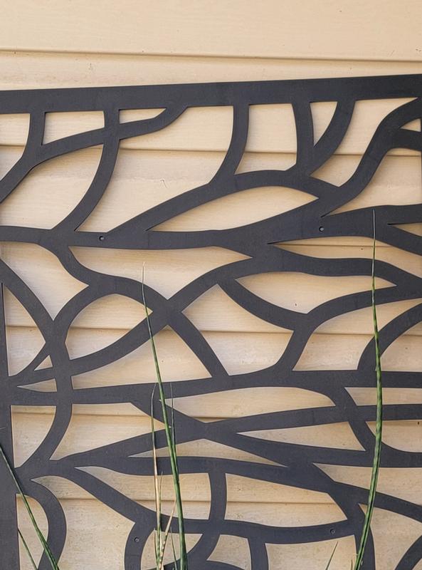 Style Selections 4-ft x 2-ft Willow Black Polypropylene Decorative ...