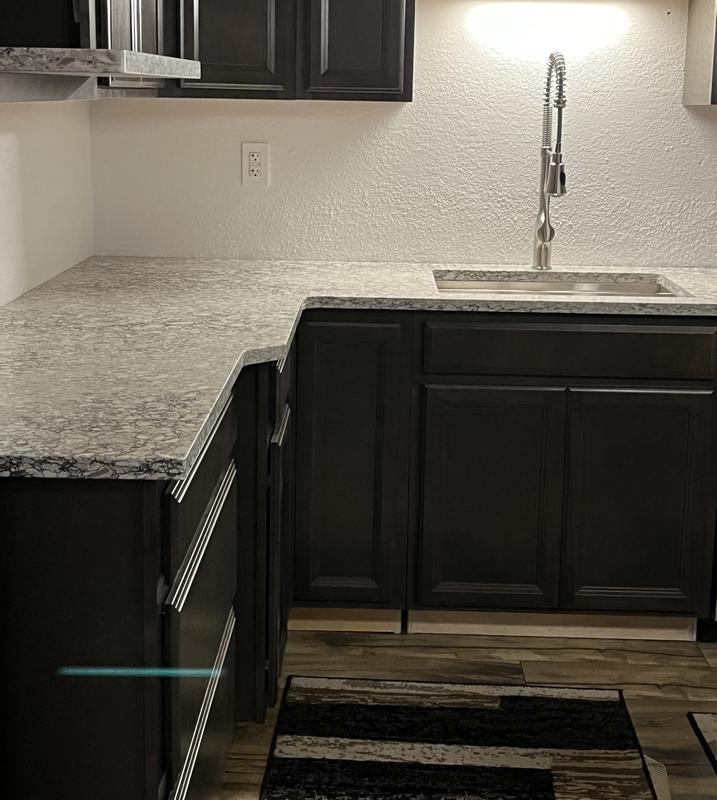 allen + roth River Stone Quartz Off-white Kitchen Countertop SAMPLE (4 ...