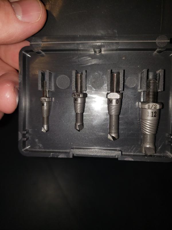 SpeedOut Metric and standard (SAE) Assorted drive Bolt Extractor Set in ...