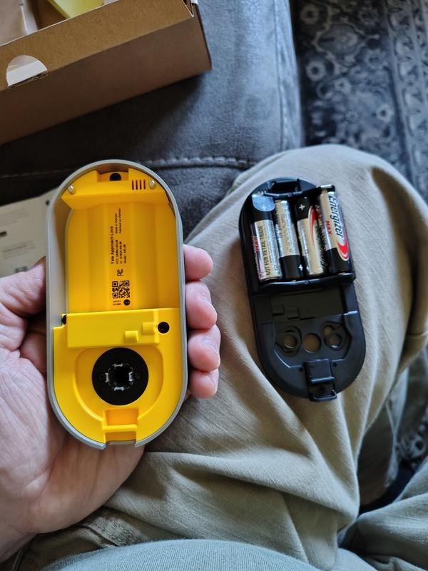 Yale Approach Silver Smart Lock Electronic Deadbolt with Wifi Bluetooth ...