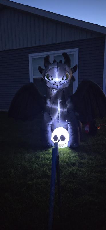 Universal 6-ft LED How to Train Your Dragon Toothless Dragon Inflatable ...