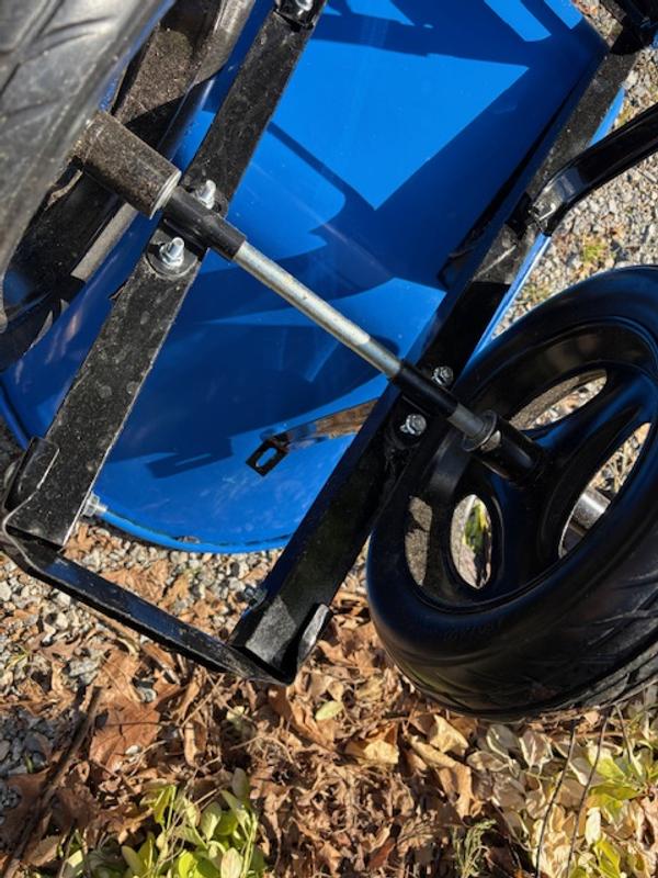 Kobalt 7-cu ft 2 Wheel Steel Push Wheelbarrow Flat-Free Tire P7-SF-2W-K ...