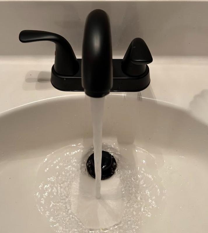 WOWOW Polished Chrome 4-in centerset 2-Handle Bathroom Sink Faucet with ...