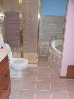 Del Conca Rialto Beige 12-in x 12-in Glazed Porcelain Tile (0.96-sq. ft ...