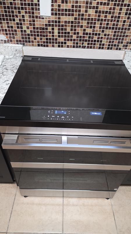 Samsung 36-in 4 Burners 6.3-cu ft 3.4-cu ft / 2.7-cu ft Self & Steam ...