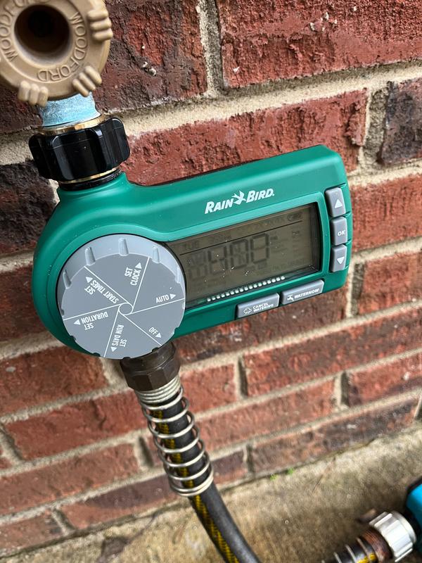 Rain Bird 1 Output Port Adjustable Digital Hose End Timer C11000 at ...