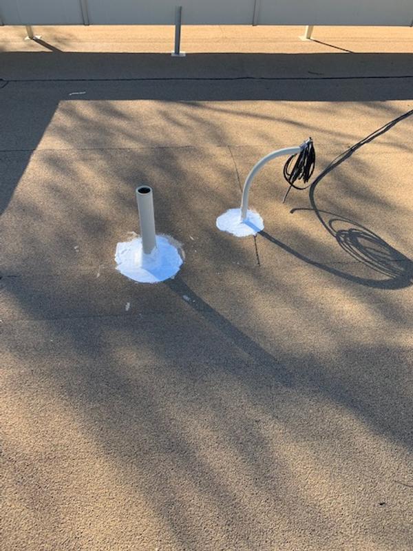 AMES Maximum-Stretch 1-gallon White Elastomeric Reflective Roof Coating ...