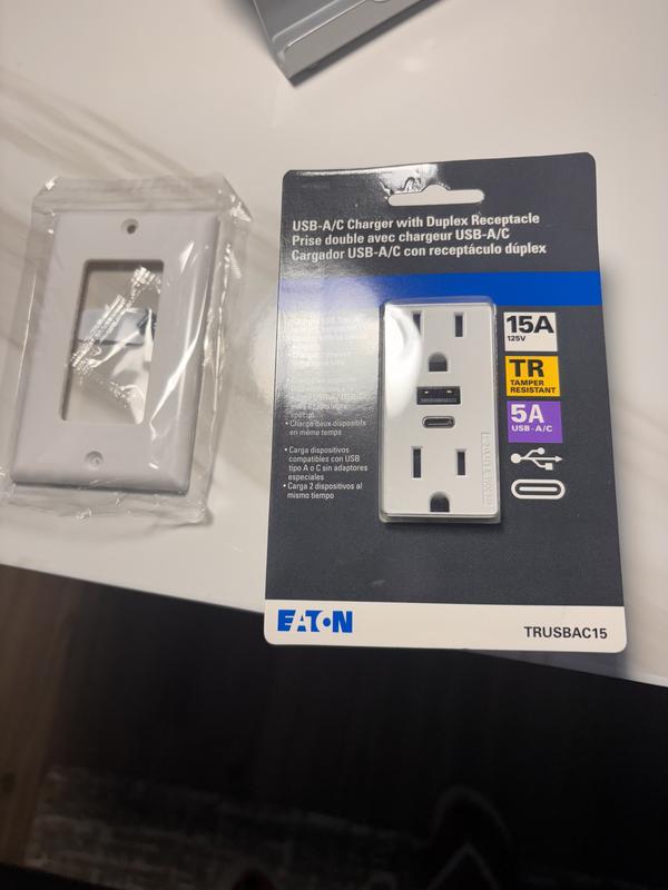 Eaton 15-Amp 125-volt Tamper Resistant Residential/Commercial Decorator ...