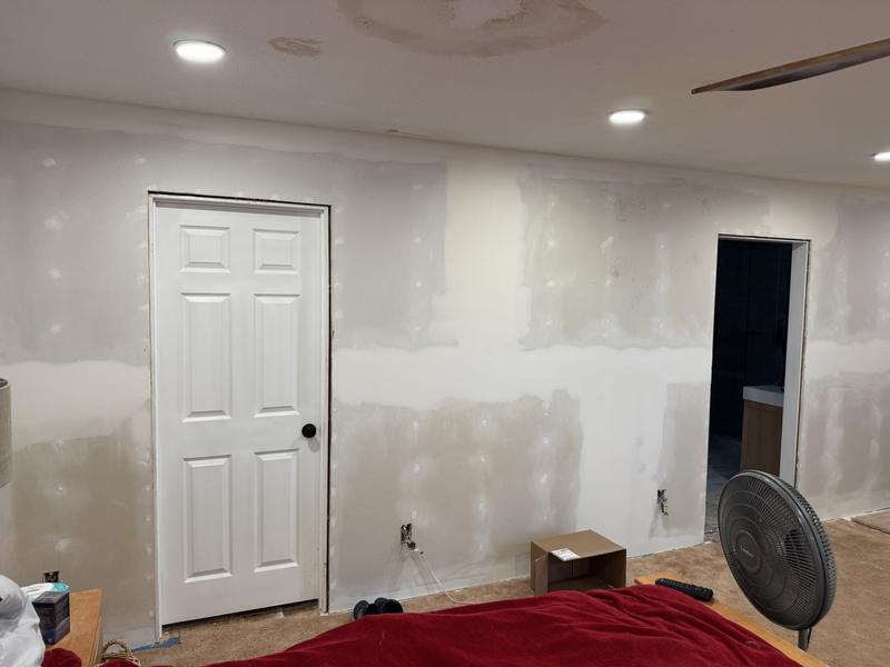 SHEETROCK Brand 3.5 Gallons Premixed Finishing Drywall Joint Compound ...