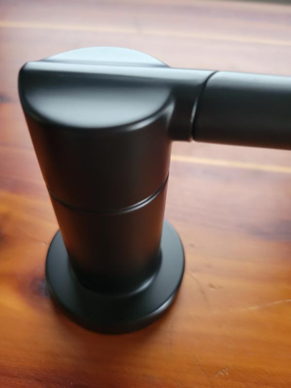 Delta Nicoli Matte Black Wall Mount Pivot Toilet Paper Holder NIC50-MB ...