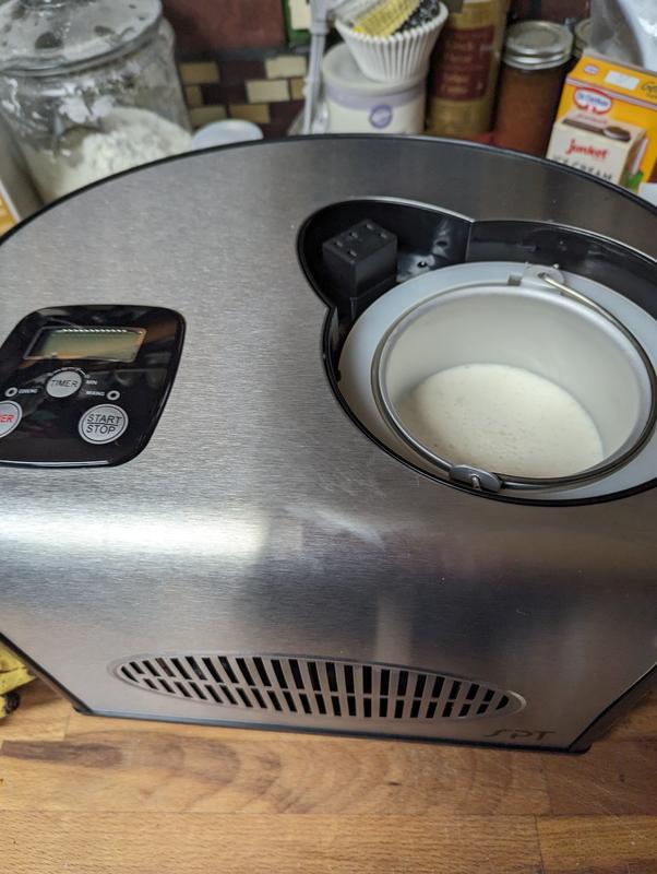 SPT Ice Cream Maker 1.5-Quart Electric Ice Cream Maker (Makes, Sorbet ...