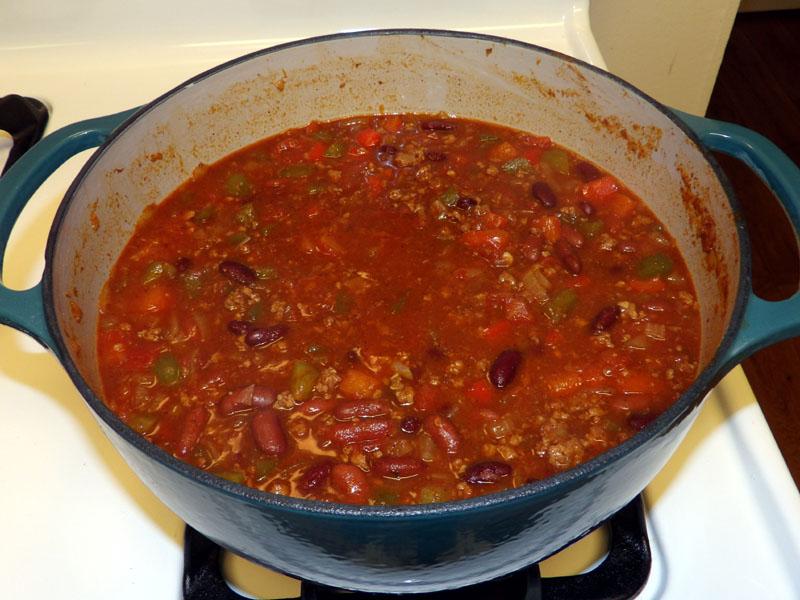 Lodge Cast Iron 6-Quart Cast Iron Dutch Oven EC6D38 at Lowes.com