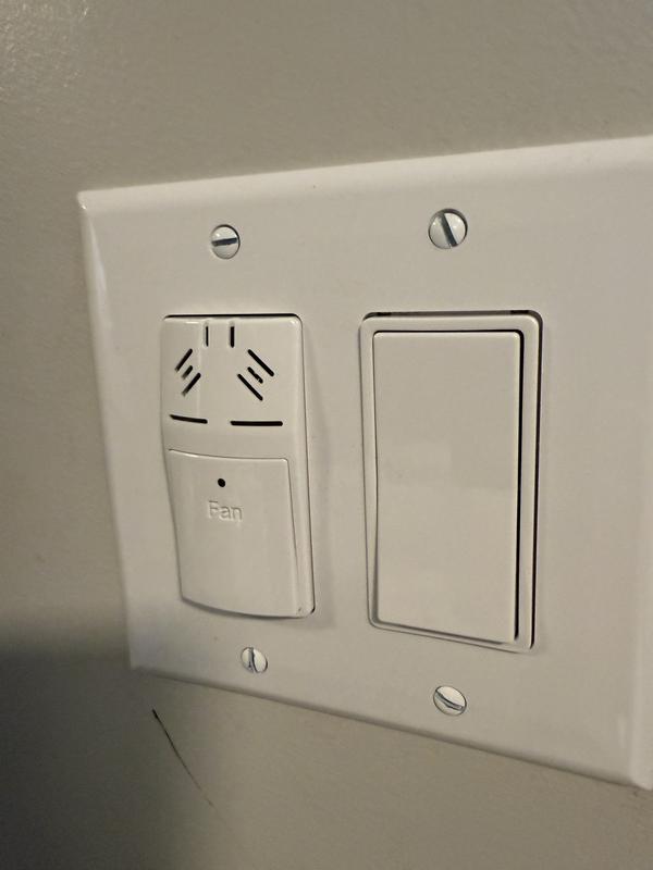 Eaton Plastic Bath Fan Humidity Sensor HDFS3P1-W-KB-LW at Lowes.com