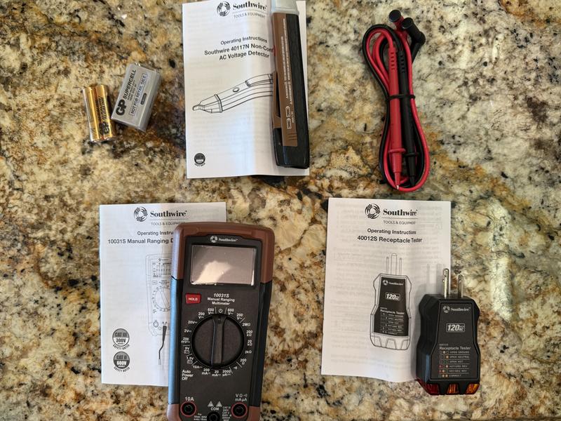 Southwire Digital Display Multimeter 10 Amp 90 To 1000 V 65031340 at ...