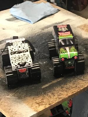 Build and Grow Kid's Beginner Build and Grow Monster Jam Monster Mutt ...