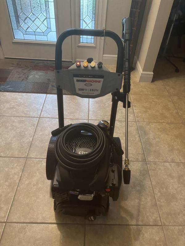 SIMPSON Clean Machine 3200 PSI at 2.5 GPM 3200-PSI 2.5-GPM Cold Water ...