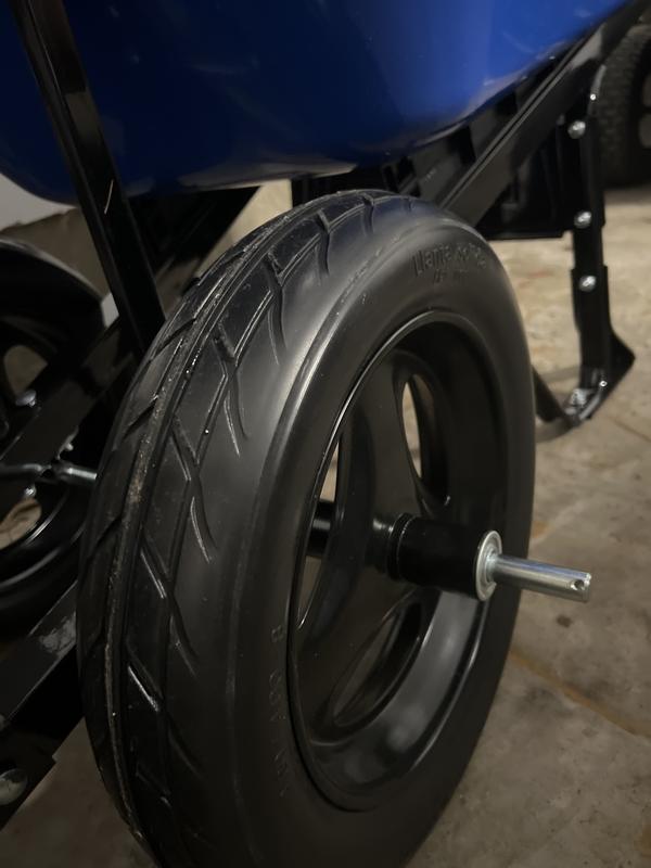 Kobalt 7-cu ft 2 Wheel Steel Push Wheelbarrow Flat-Free Tire P7-SF-2W-K ...