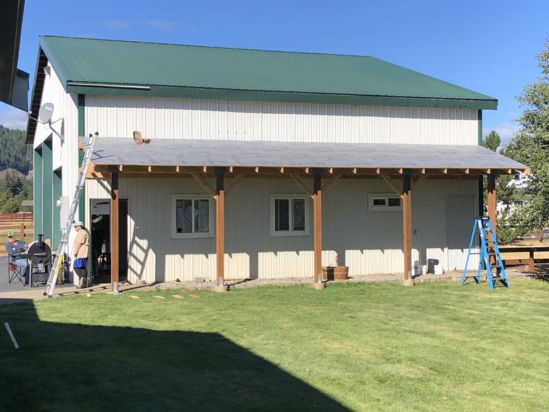 Simpson Strong-Tie CCQ 4-in x 6-in Painted Wood to wood Column cap in ...