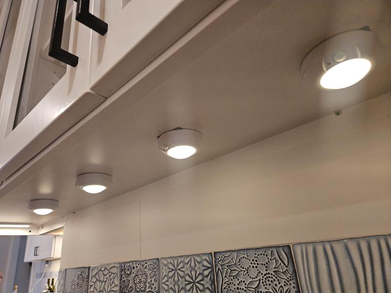 Utilitech 4-Pack Color Changing with Remote Control LED Rechargeable ...