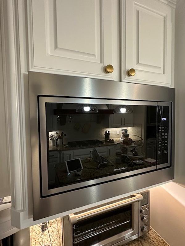 KitchenAid 2.2-cu ft Large 1200-Watt Sensor Cooking Controls Countertop ...