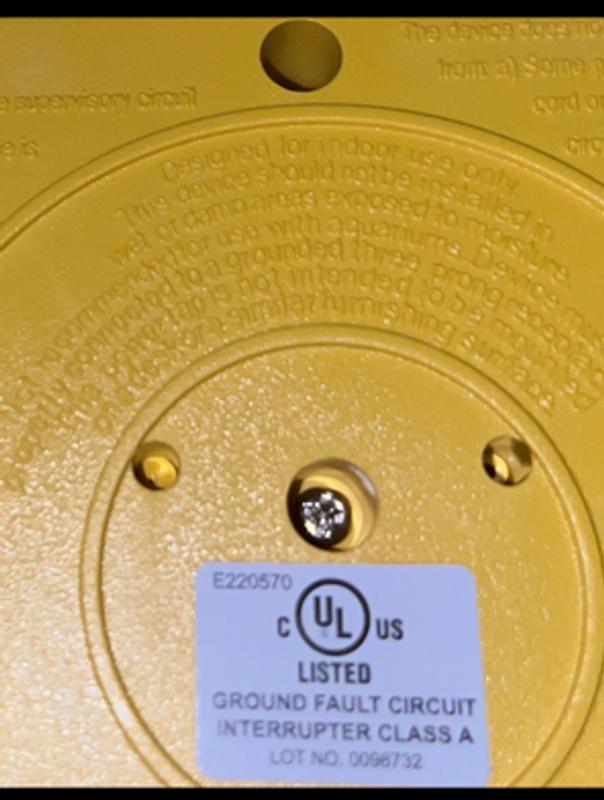 Southwire 6-ft 4-Outlet Joules 1875-Watt 1875Va Yellow Indoor Various ...