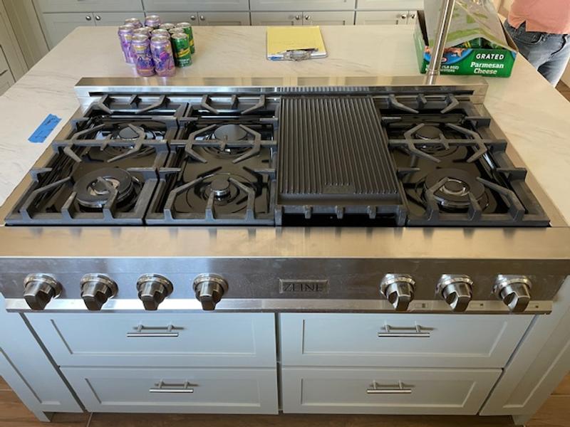 ZLINE KITCHEN & BATH Professional 48-in 7 Burners Stainless Steel Gas ...