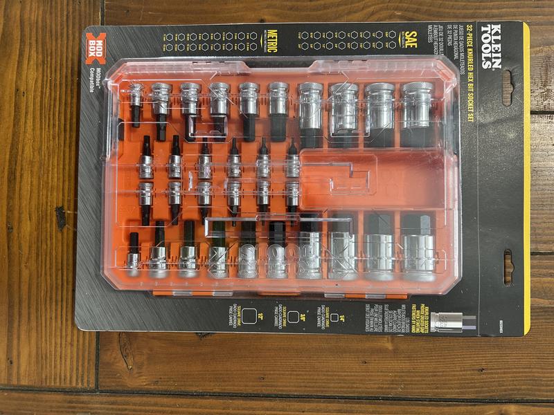 Klein Tools Knurled Hex Bit Socket Set, SAE and Metric, 32-Piece in the ...