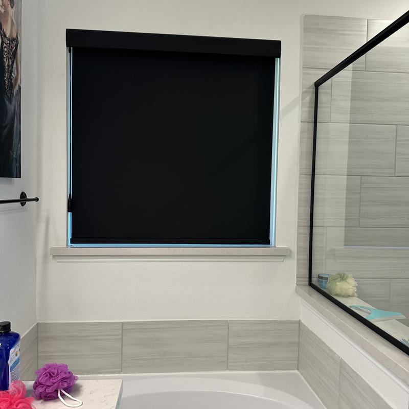 Bali Custom Exterior Solar Outdoor Roller Shade BRSE22 at Lowes.com