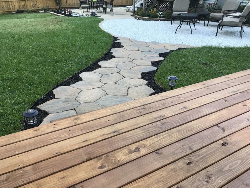 21-in L x 16-in W x 2-in H Irregular Jaxon Concrete Patio Stone 205452 ...