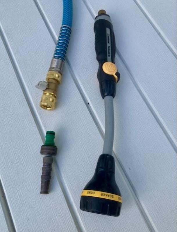 Project Source Brass Quick Connector Set SGY-GAR101 at Lowes.com