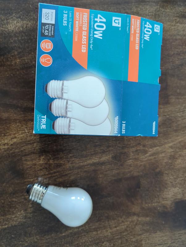 Utilitech Frosted Glass 40 -Watt EQ A15 Daylight Screw bases Dimmable LED General purpose Light ...